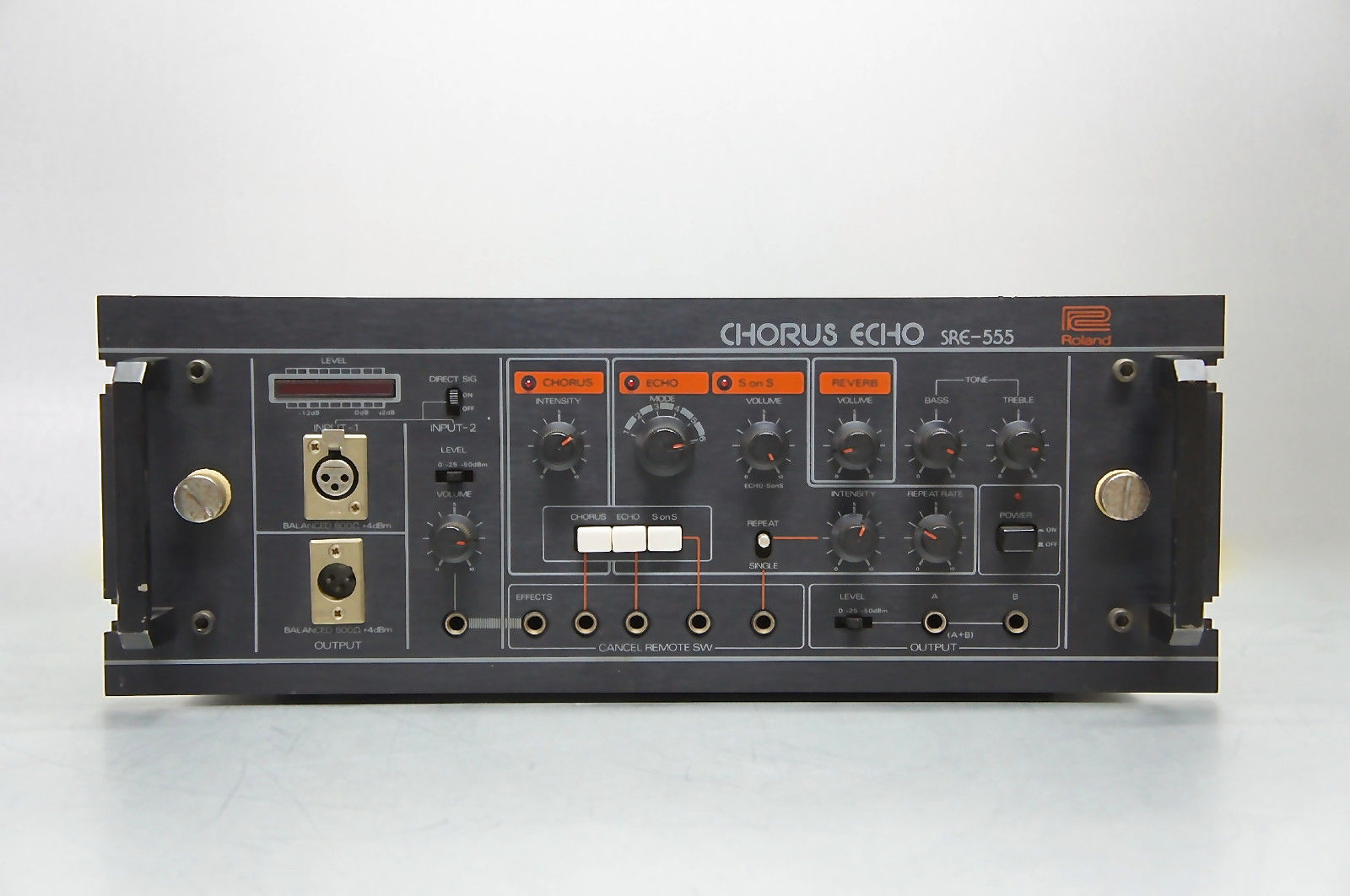 MATRIXSYNTH: Roland SRE-555 - Top of the Chorus Echo Line