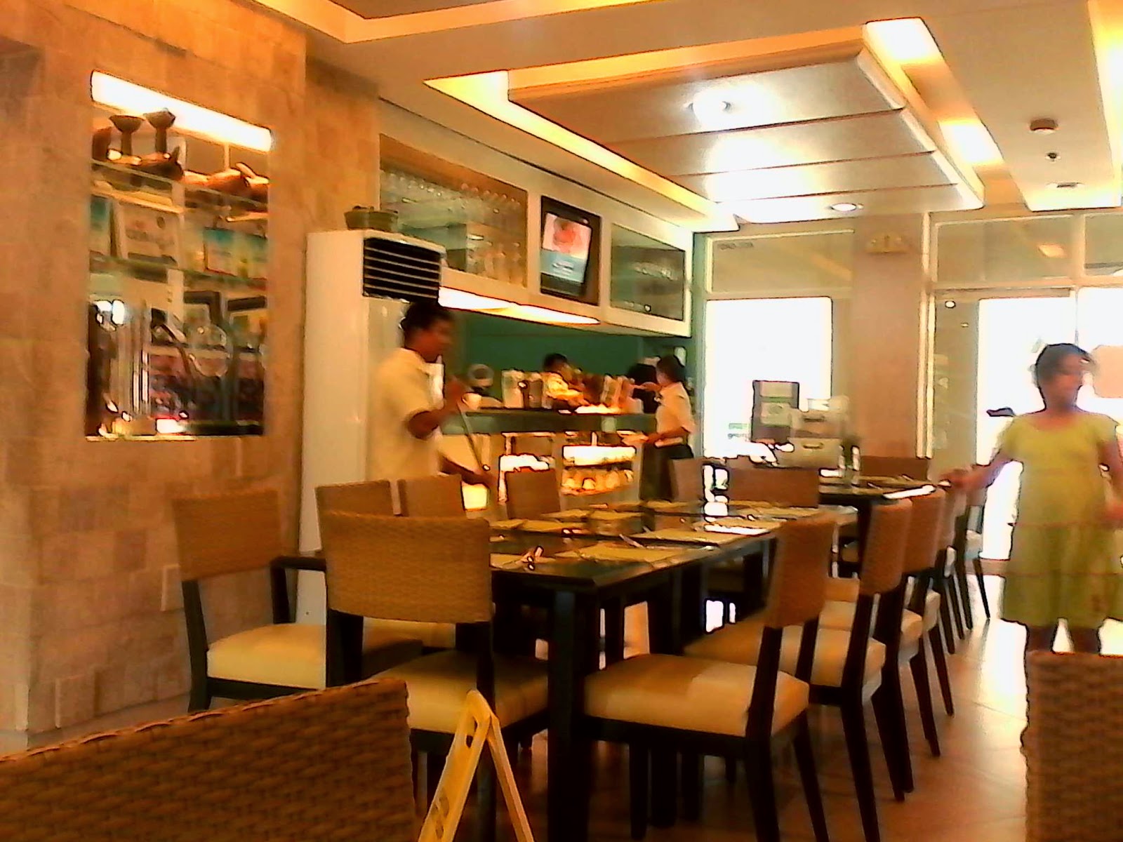 Must Be That Girl!: Cafe Laguna Ayala Center Cebu