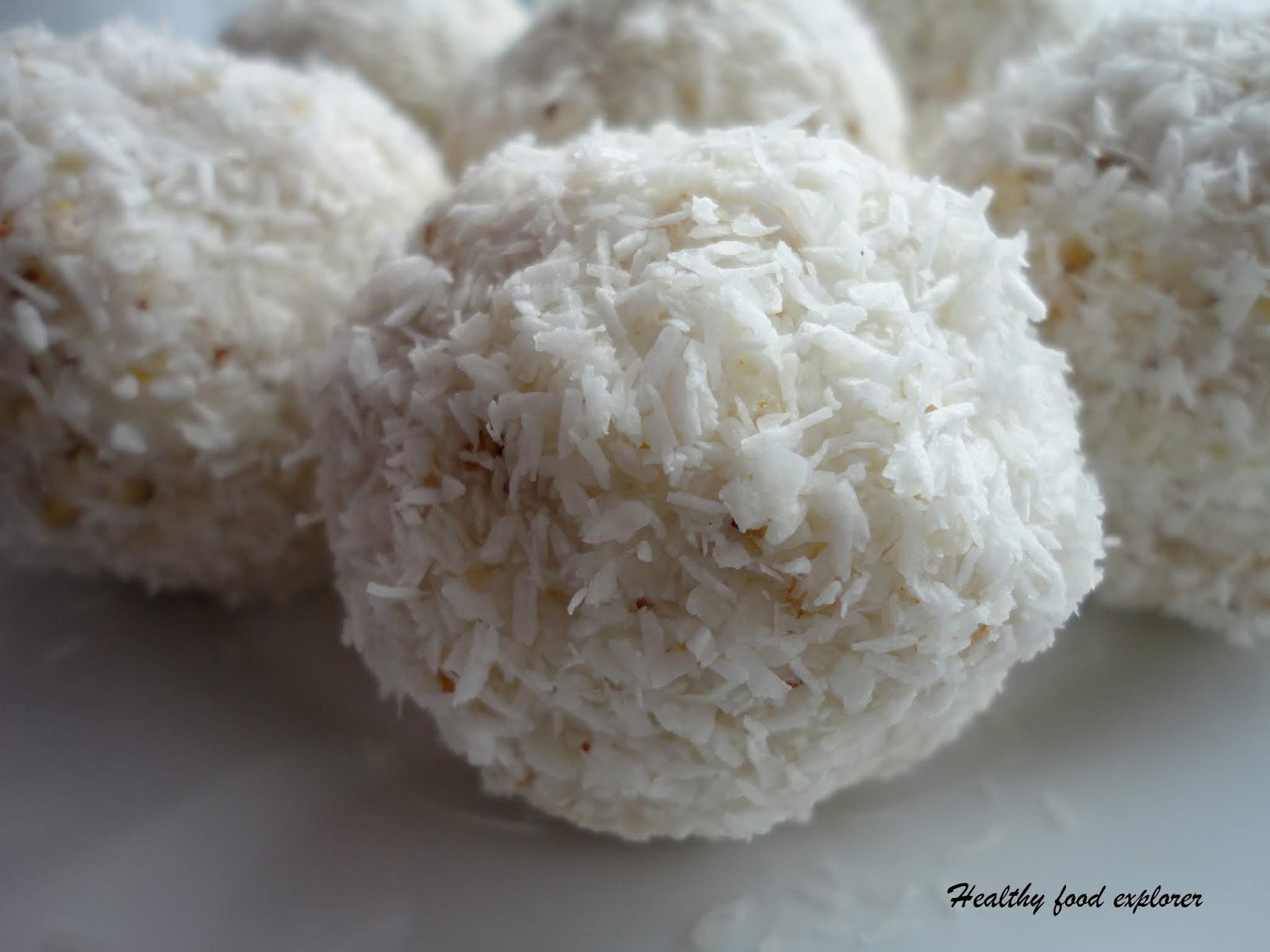 Healthy food explorer : Proste rafaello z wafli ryżowych (wegańskie)