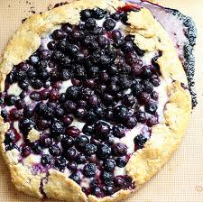 Baked Blueberry Brie – Carter and Cavero
