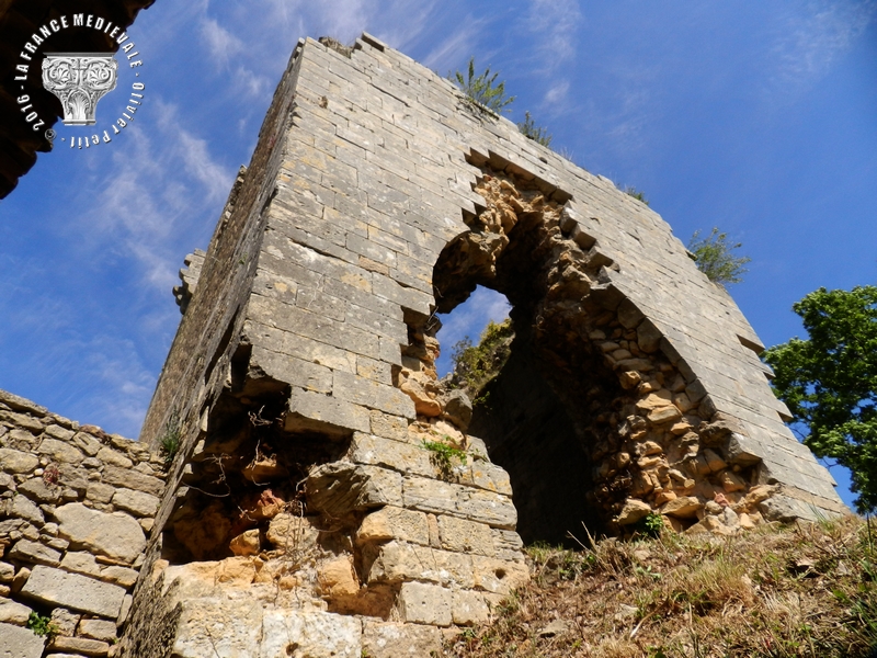 LA FRANCE MEDIEVALE: SABRAN (30) - Château-fort