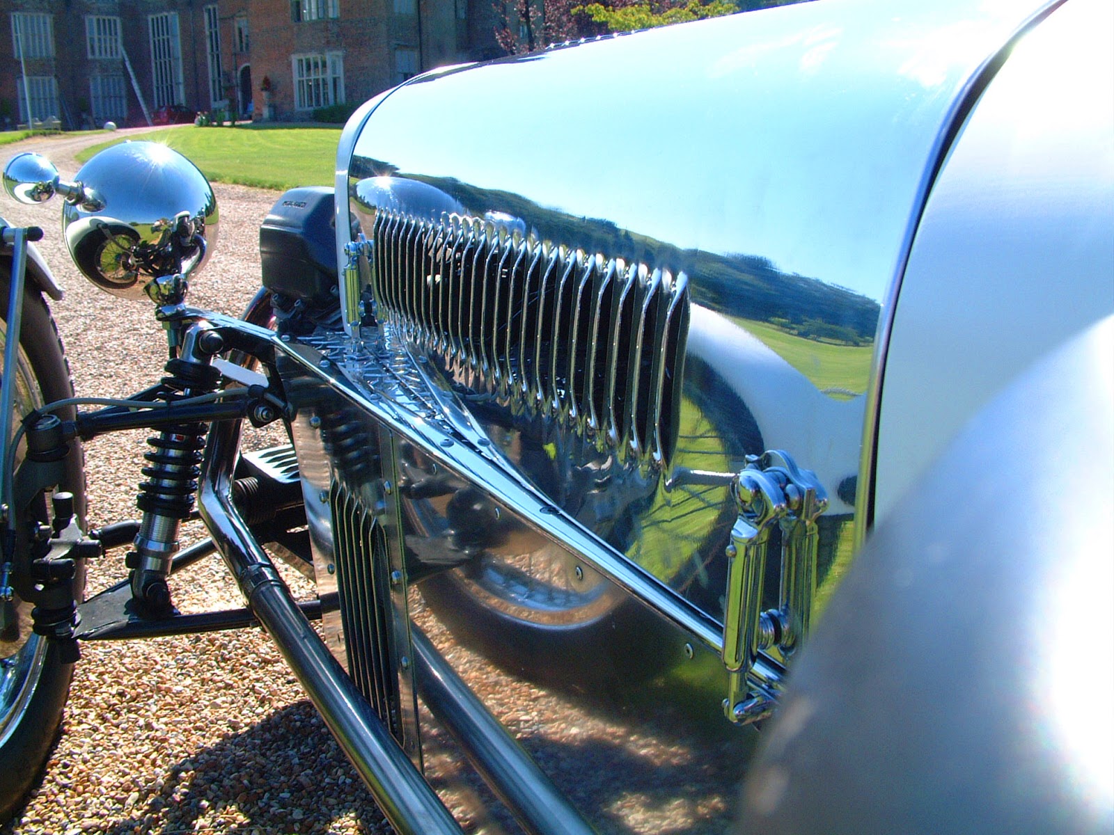 Aero Cycle Car's replica Morgan three wheeler kit build.