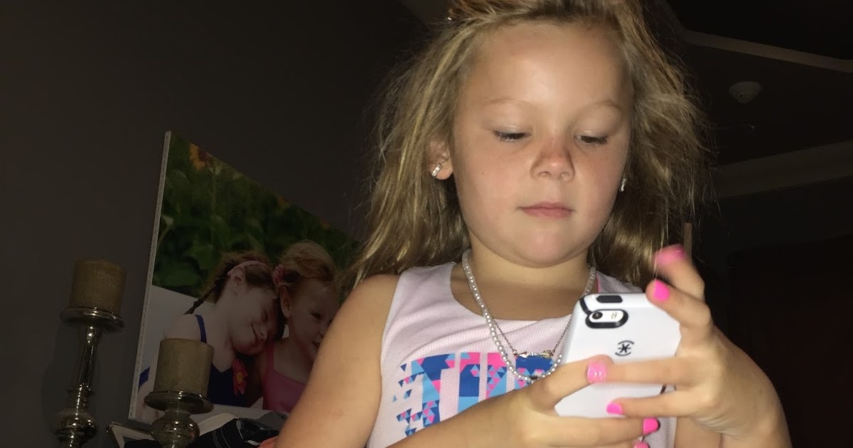 Mojoy: Just around the house pics and inspiration to boot.