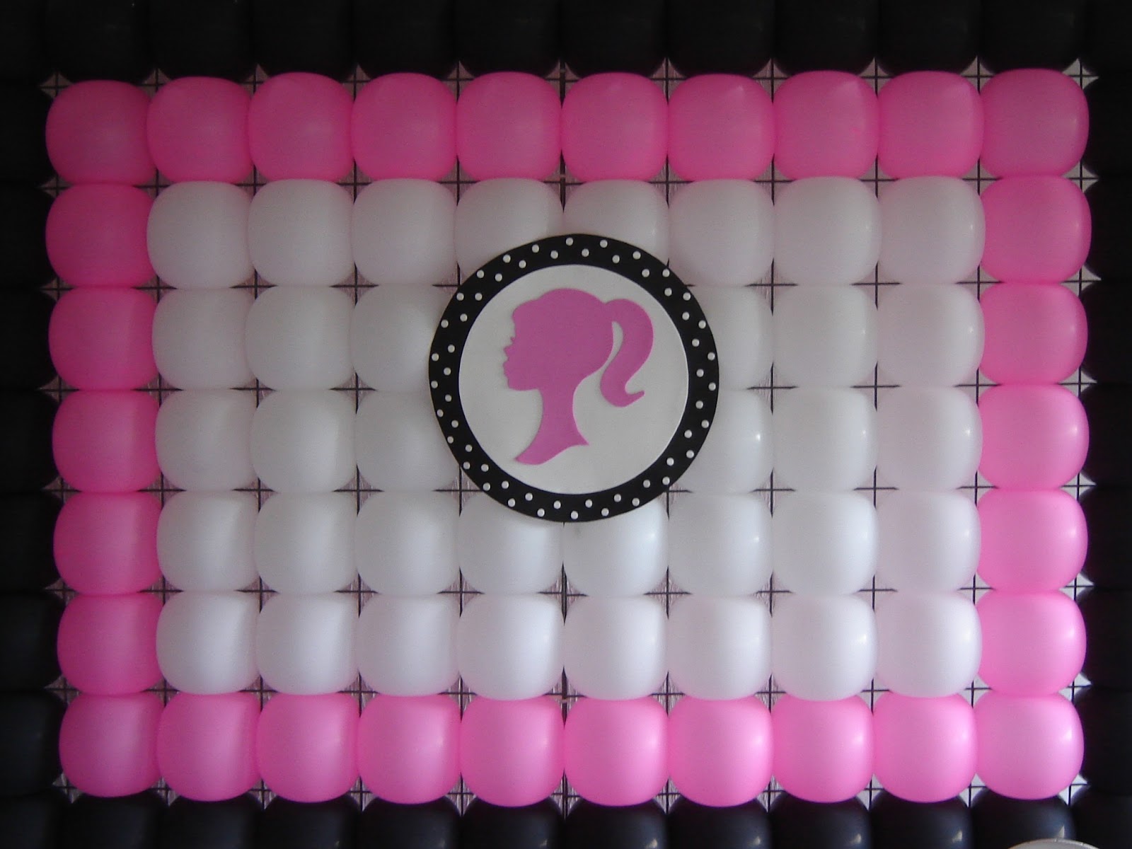 Priscila Arte em balões: Barbie Vintage