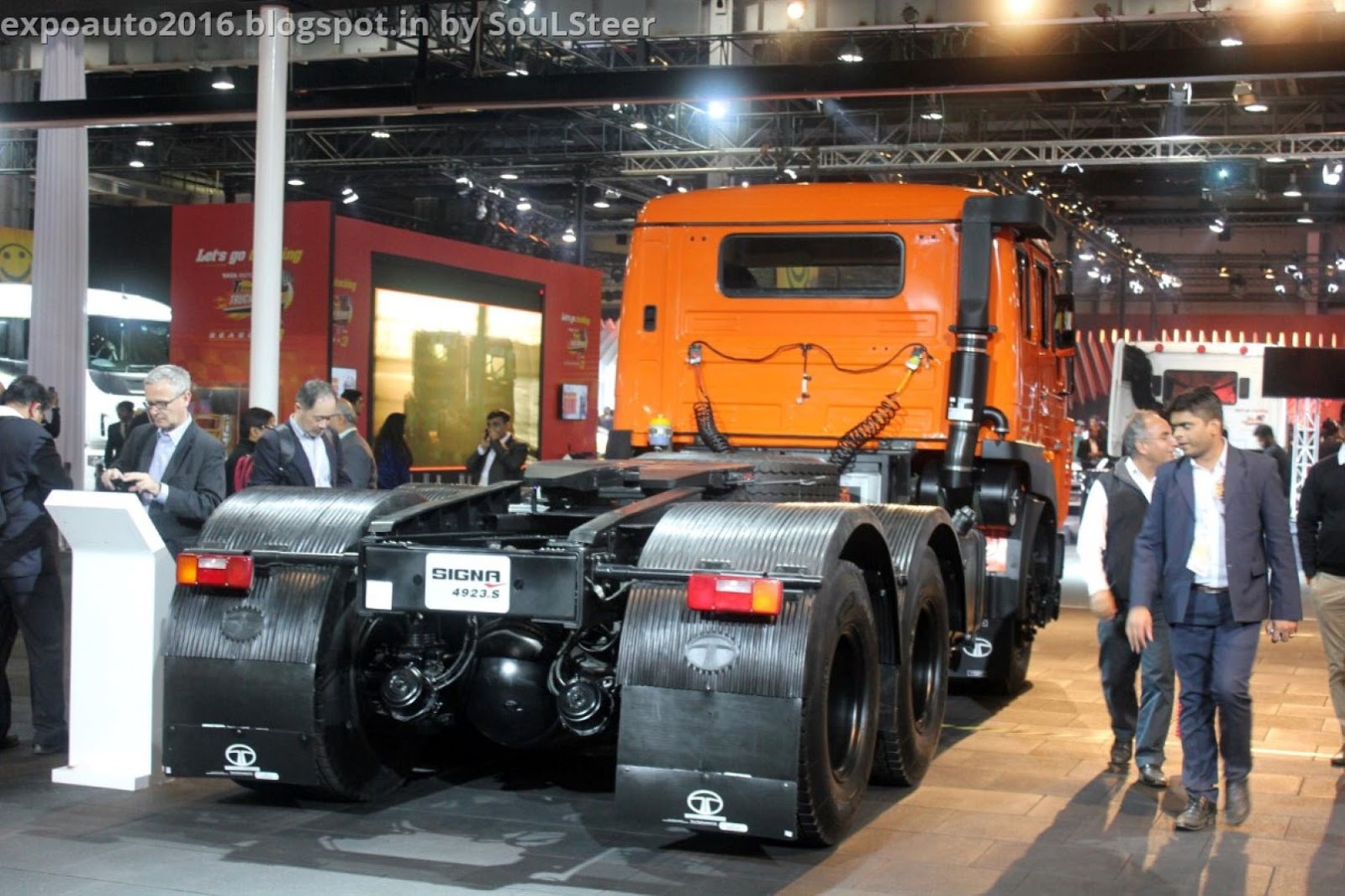 Auto Expo 2016 by SouLSteer: Tata Signa 2518.K, 4923.S and 3118.T ...