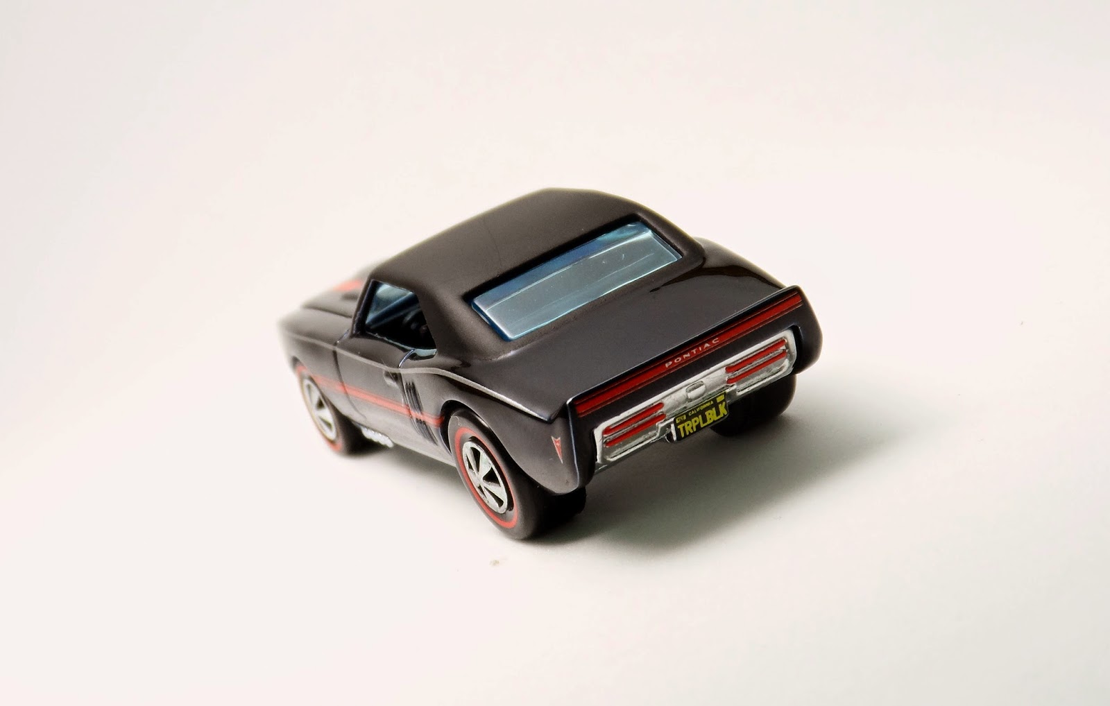 Especial RLC: Custom Pontiac Firebird (Neo Classic)