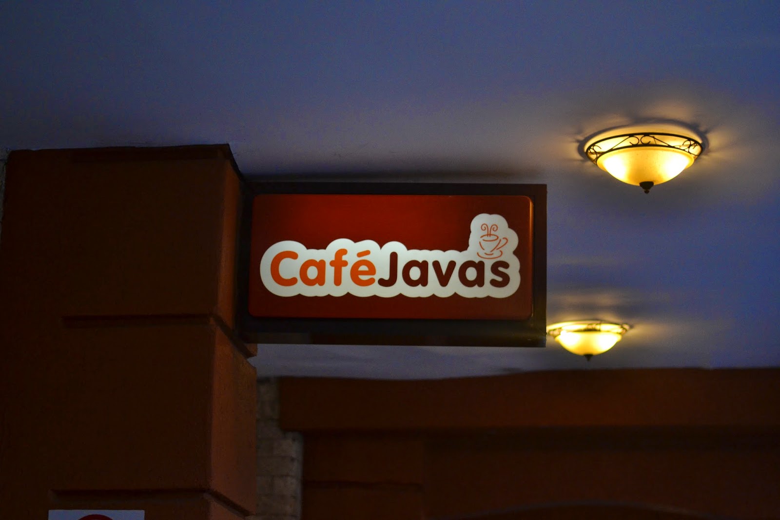 Restaurant Review: Cafe Javas | Tuke's Quest