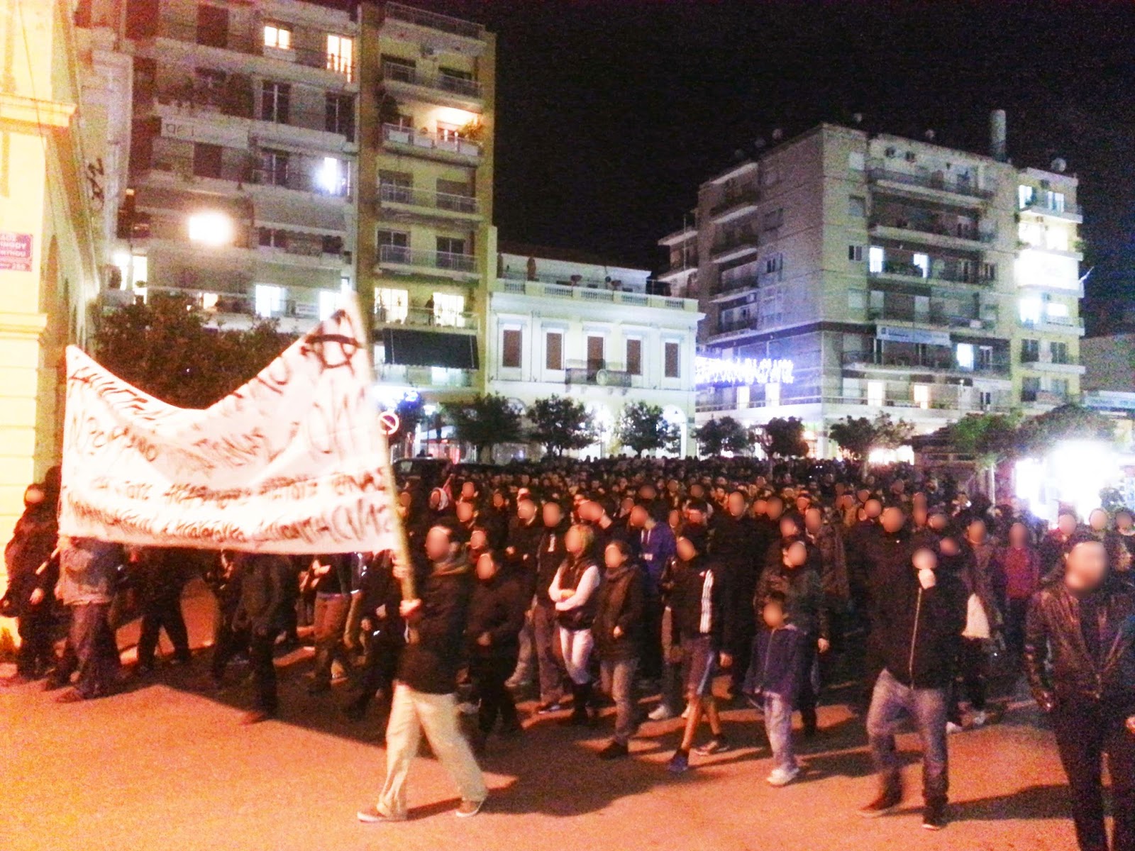 Social-Revolution: ΠΑΤΡΑ: Φωτογραφίες από την χτεσινή πορεία ...