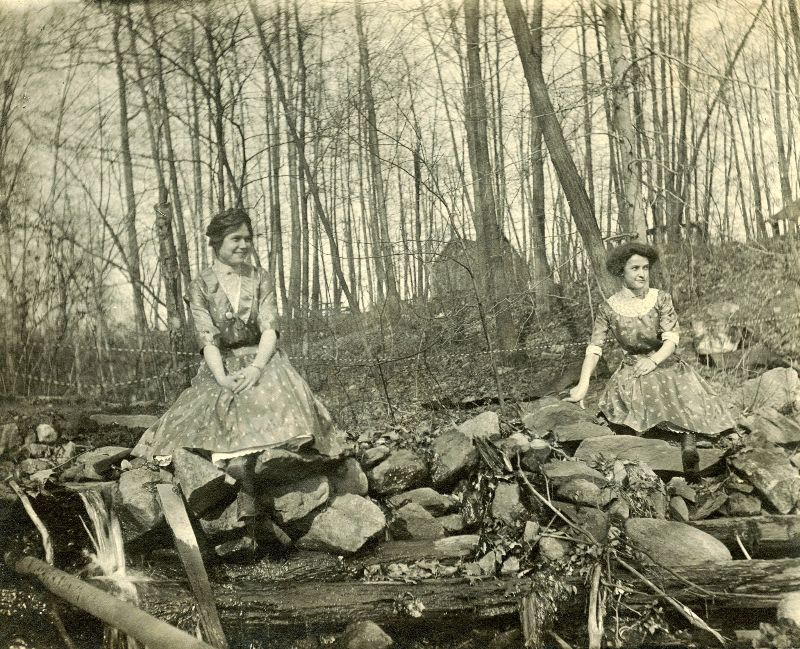 Simplicity, Peace, and Happiness: 50 Found Snapshots That Defined ...