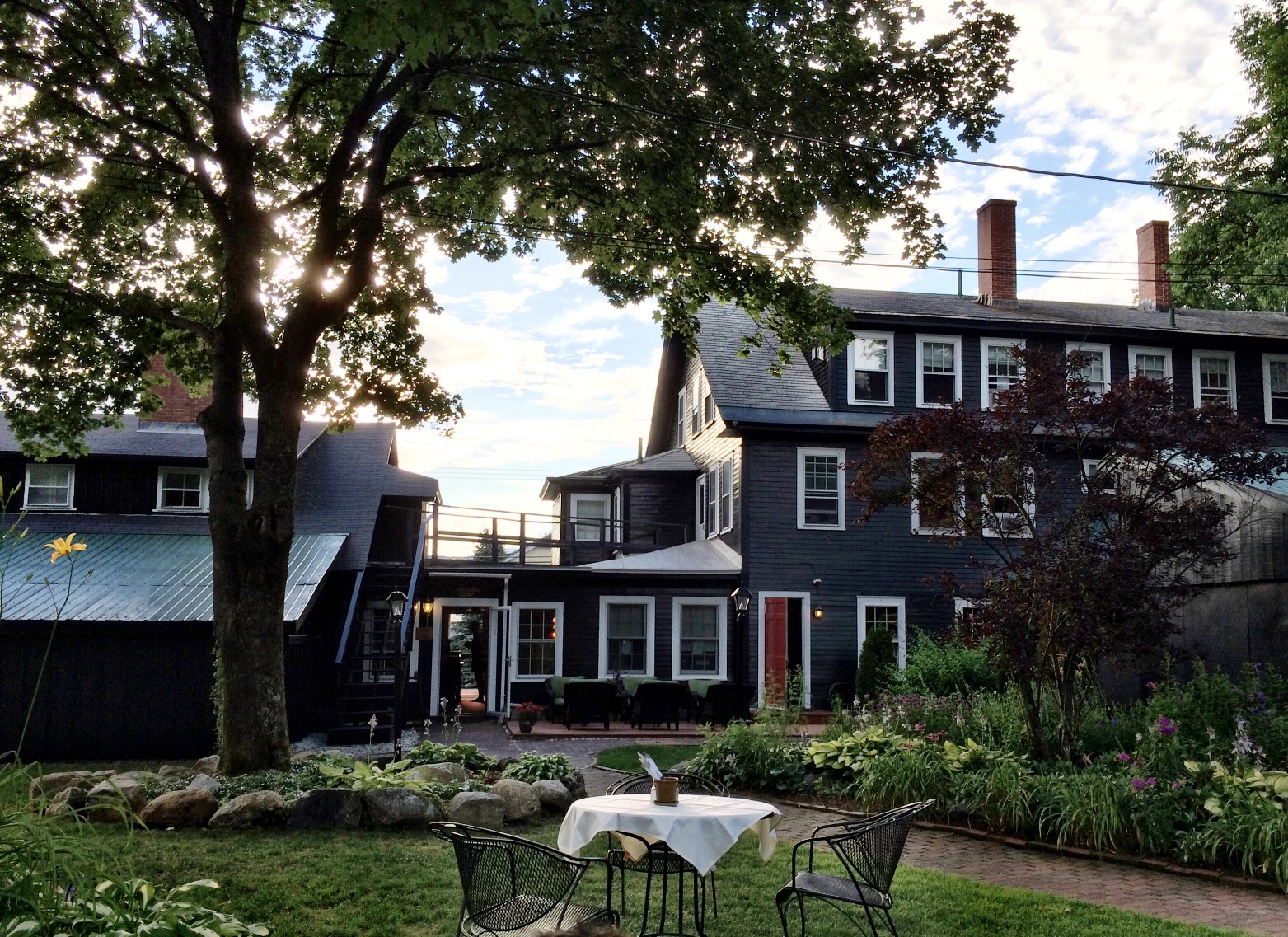 Evan and Lauren's Cool Blog: 8/4/16: Wildcat Inn and Tavern Lovely ...