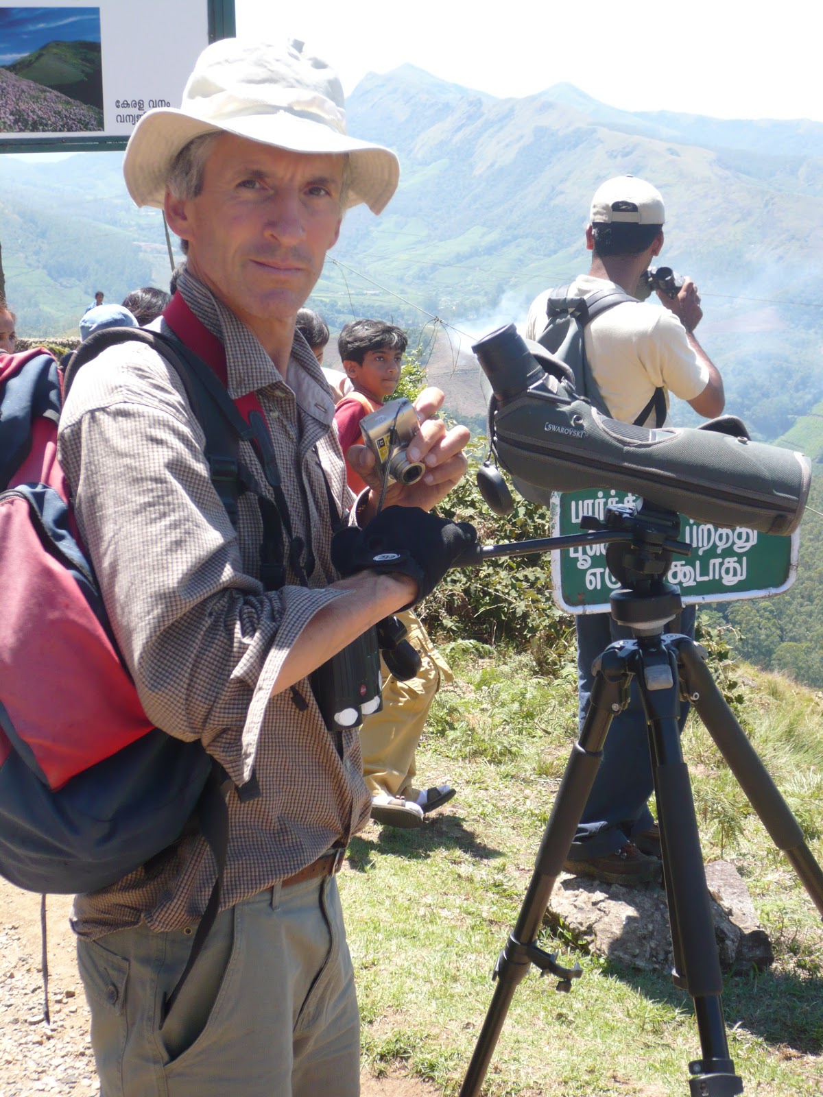 Worldbirder: Simon Aspinall 1958-2011