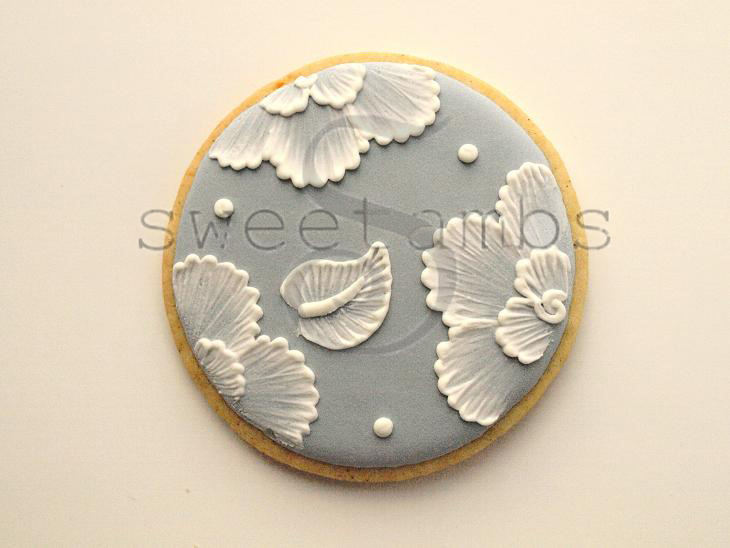 SweetAmbs: Brush Embroidery Video Tutorial