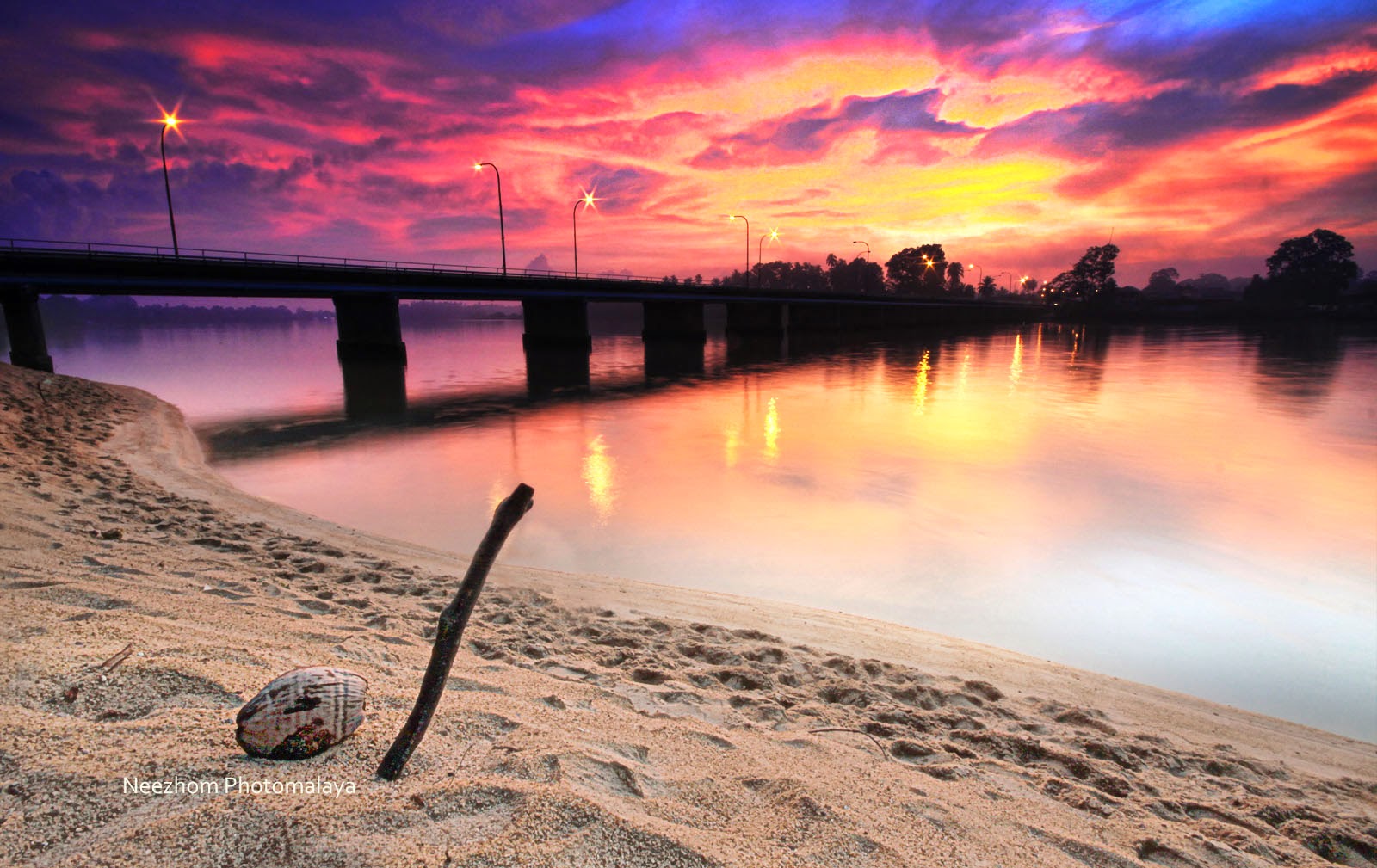Sungai di kampung Manir, Kuala Terengganu, Terengganu ~ Neezhom