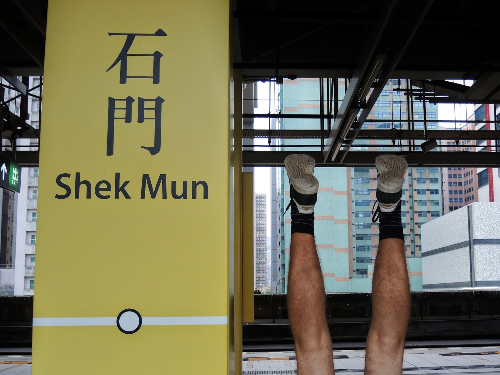 鬼佬鬼妹實拍港鐵站 - 時事台 - 香港高登討論區