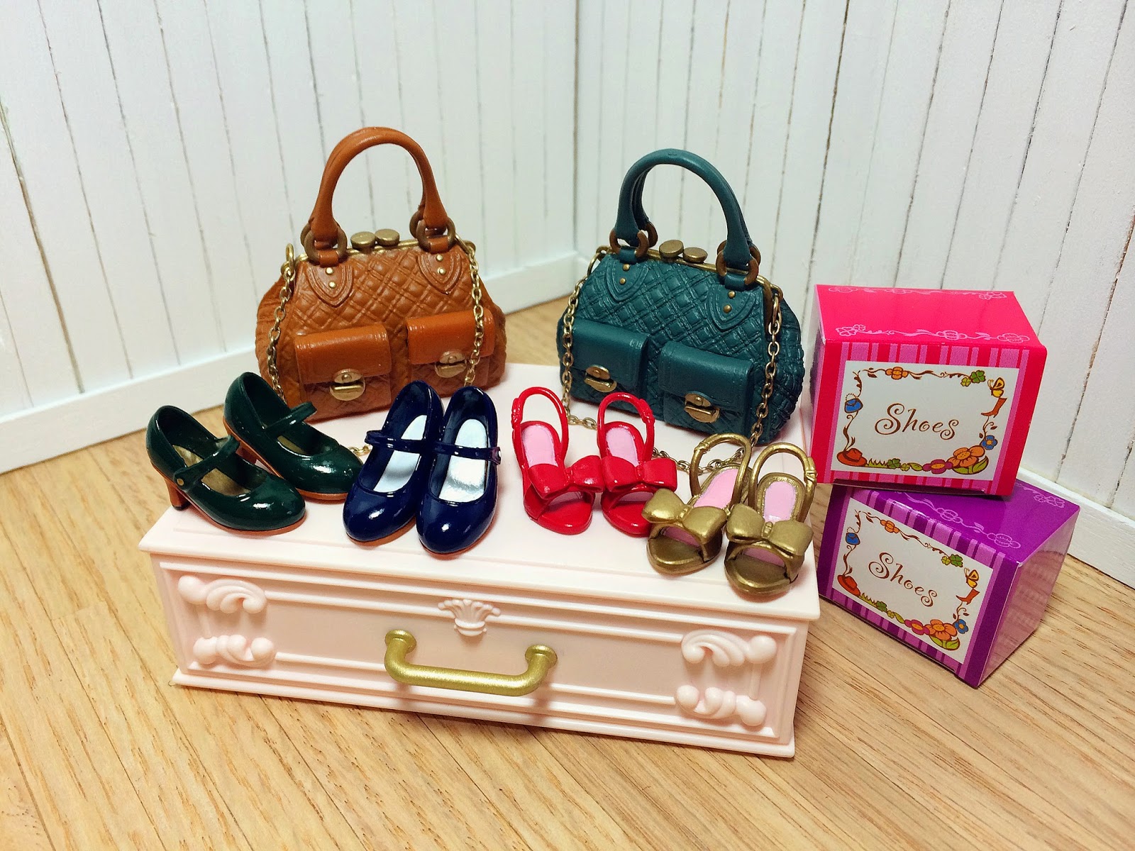 Moonrabbit_ly's Miniature World: Re-ment Petite Shoes And Purses