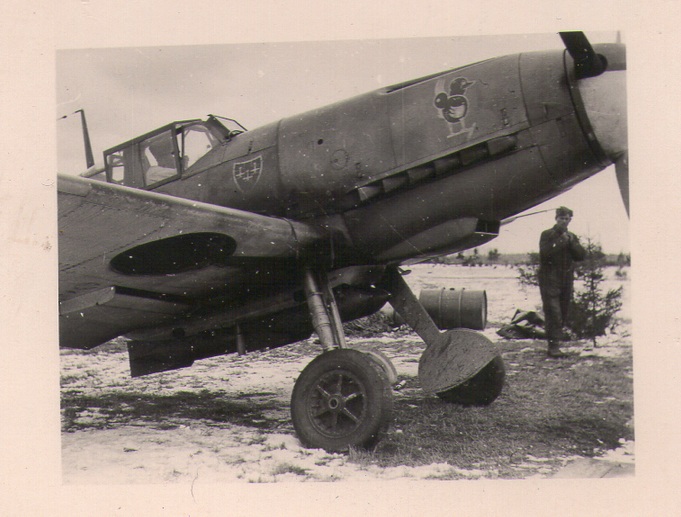 FalkeEins - the Luftwaffe blog: JG 54 planes of the aces - Bf 109 aces ...