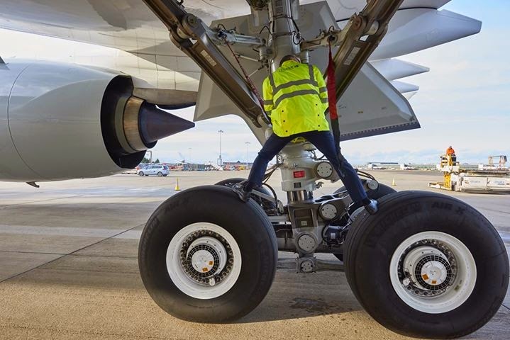 A350 XWB News: 1st MLG-Door for A350-1000 delivered.