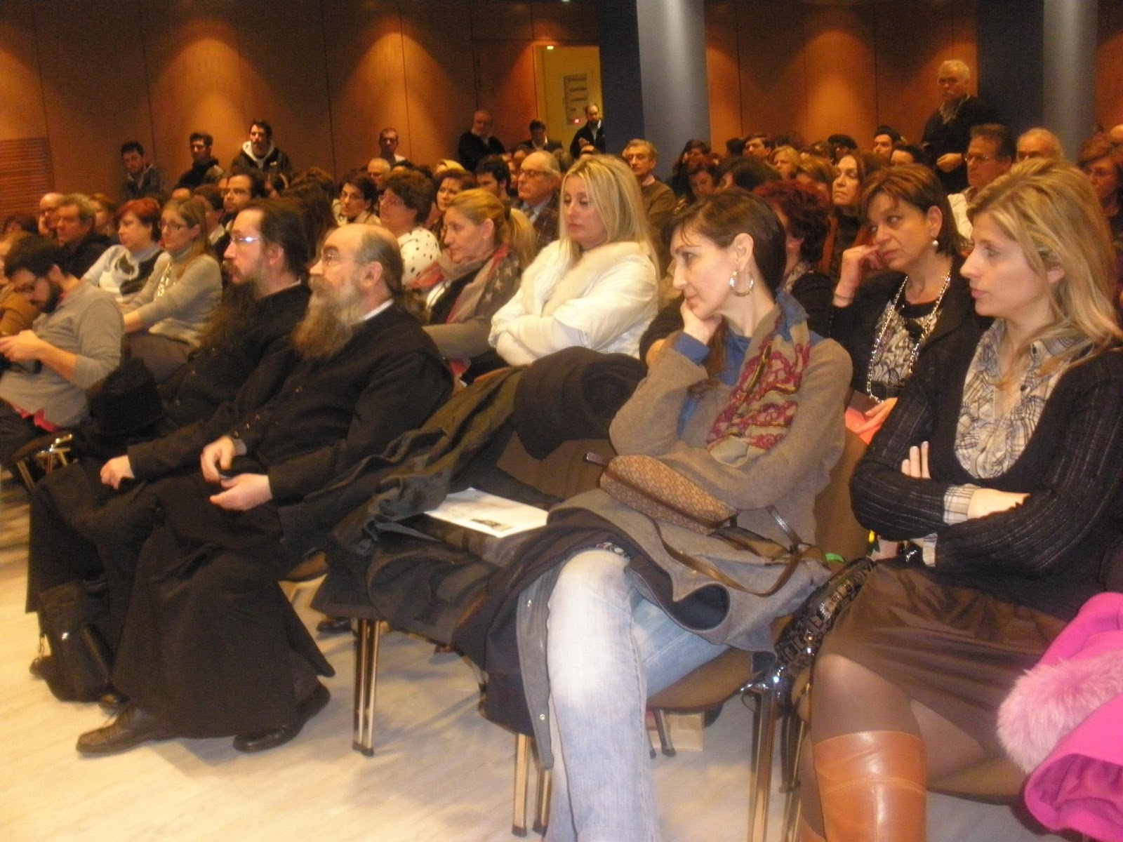 Ιδιωτική Οδός: "ΤΑΞΗ ΚΑΙ ΑΤΑΞΙΑ" ΑΠΟΨΕ ΣΤΗ ΣΤΟΑ ΤΟΥ ΒΙΒΛΙΟΥ