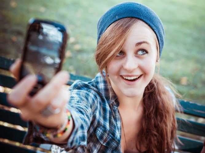 UZAIR HUSNI: THE #SELFIE AND THE #WEFIE