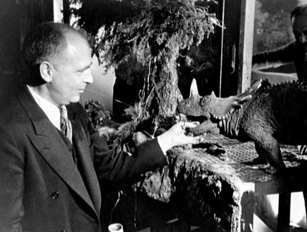 21 Essays: Kong's Debt to Charles R. Knight