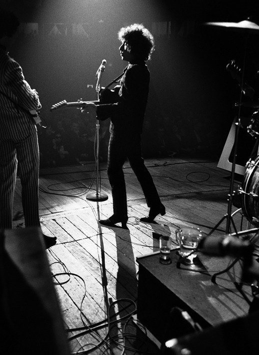 Nothing Seems As Pretty As The Past: Photoshoot: Bob Dylan by Barry ...