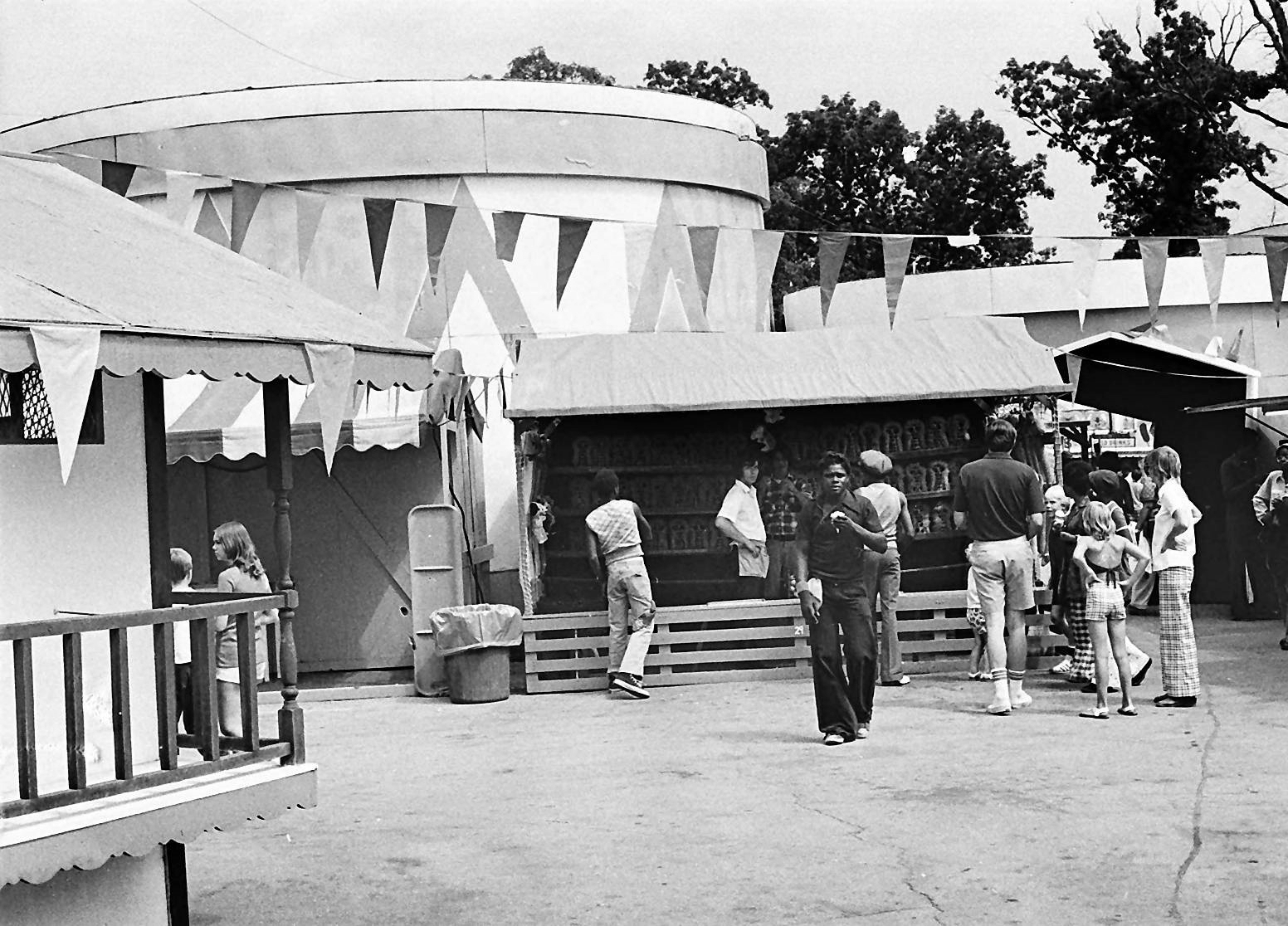 The Digital Research Library of Illinois History Journal ...