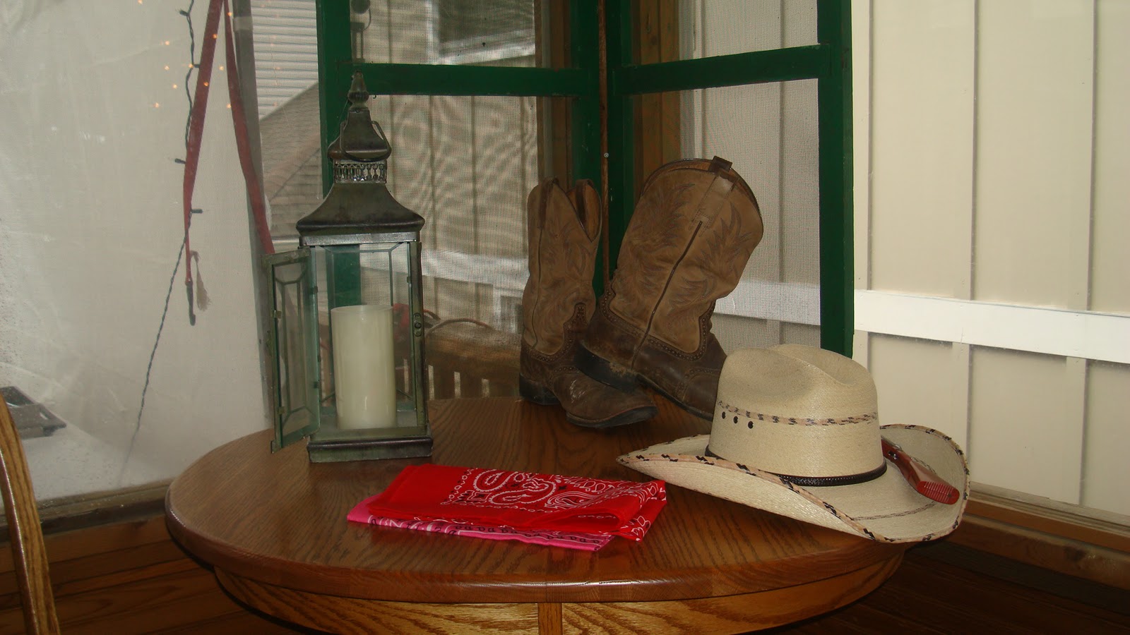 tin and sparkle: Red Wednesday - Country theme bridal shower