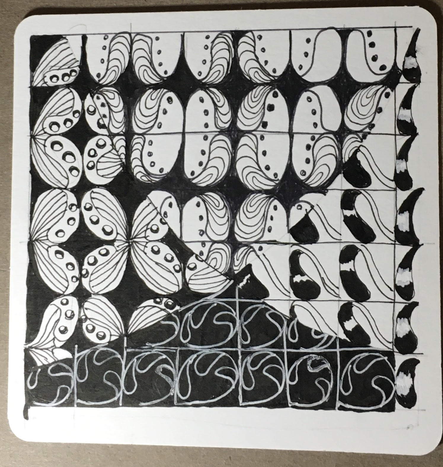 Tickled To Tangle: "It's a String Thing" #194 Tiles