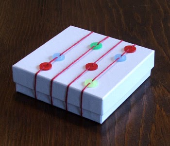 How to Recycle: Recycled Christmas Gift Wrappers Ideas