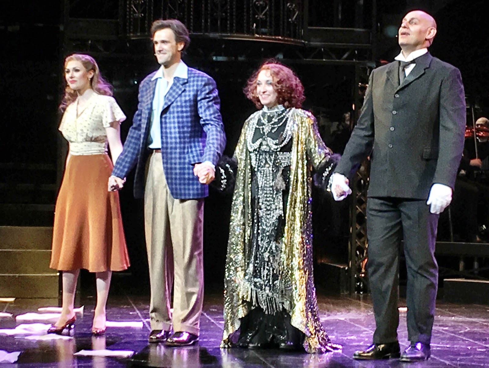 Jonathan Baz Reviews...: Ria Jones Plays Norma Desmond in Sunset ...