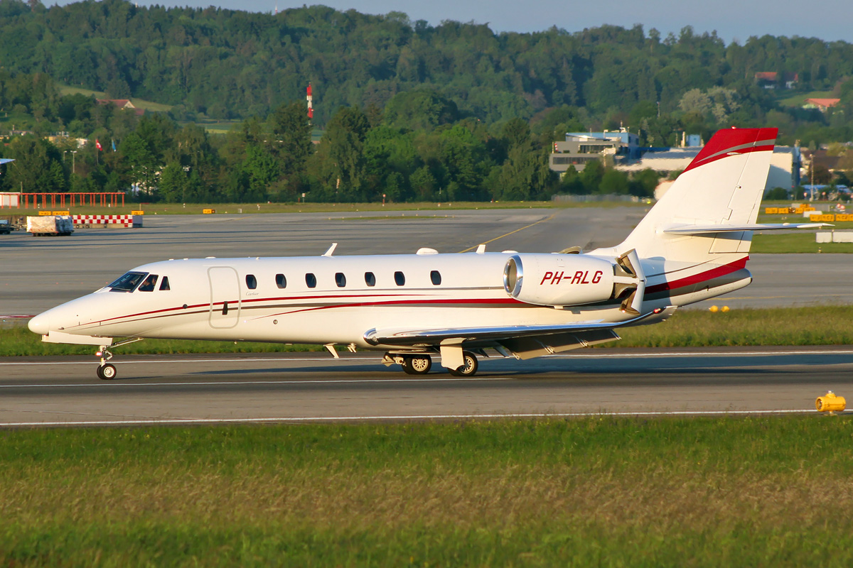 Eastwings: Cessna 680 Citation Sovereign * Cartier Europe B.V. * PH-RLG