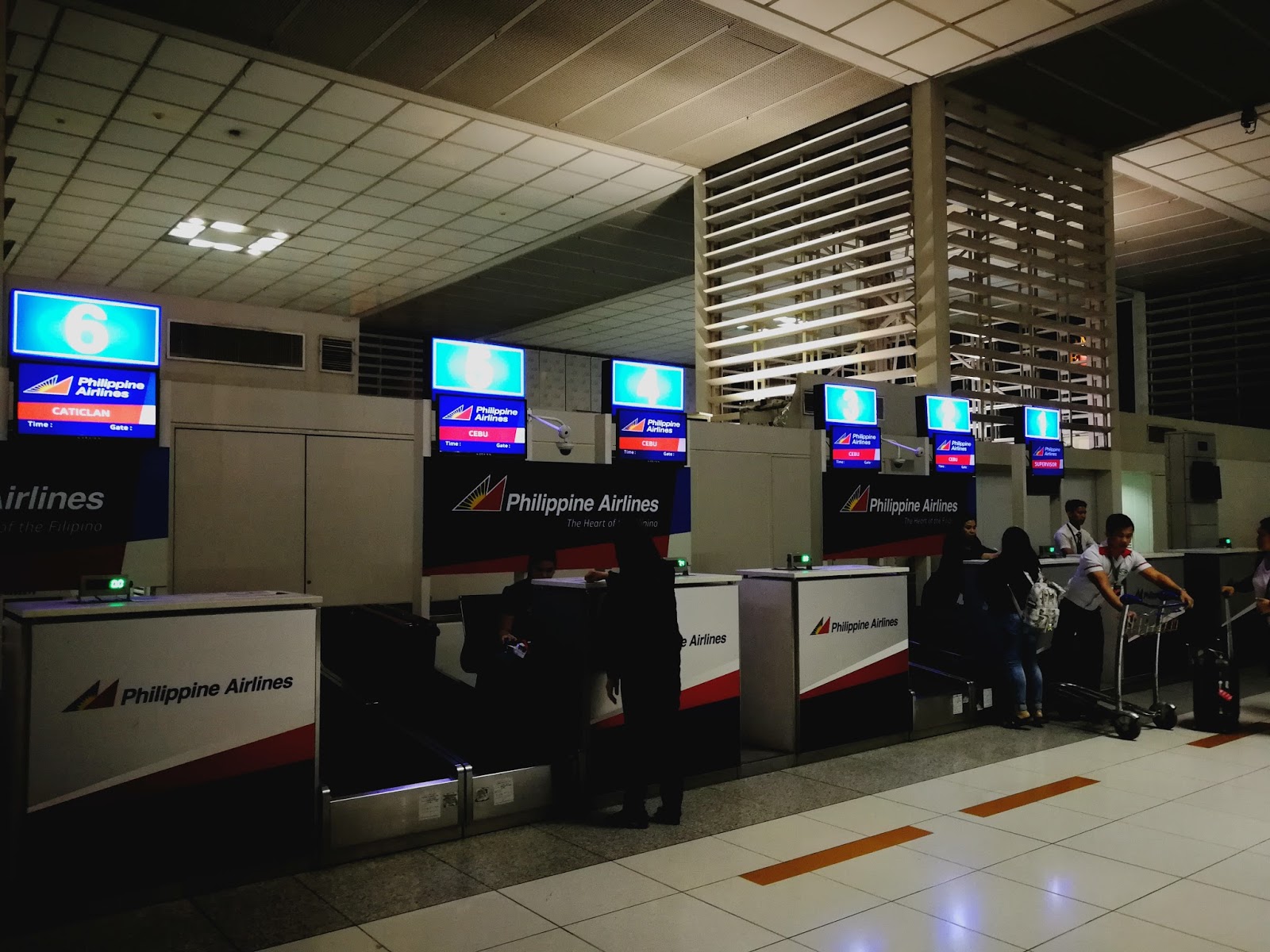 Airline Review: Philippine Airlines A321-200 Premium Economy (MNL-CEB)