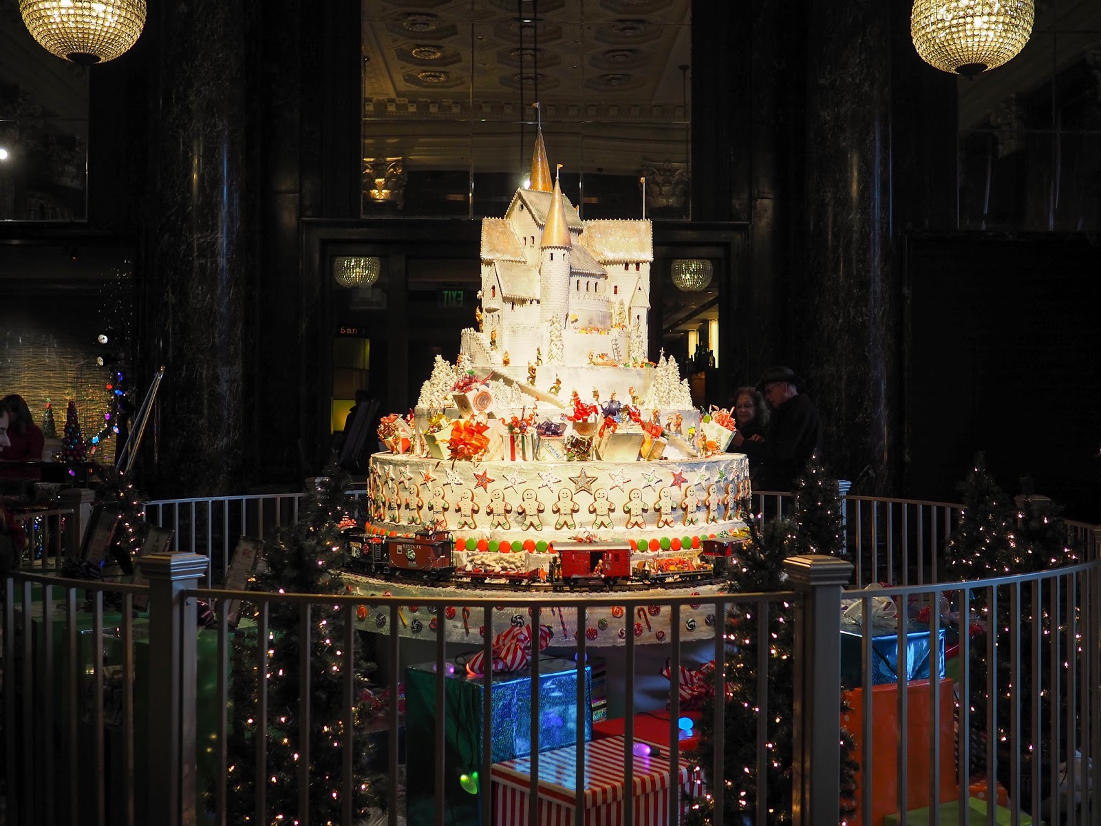 Little Hiccups: Gingerbread House & Sugar Castle