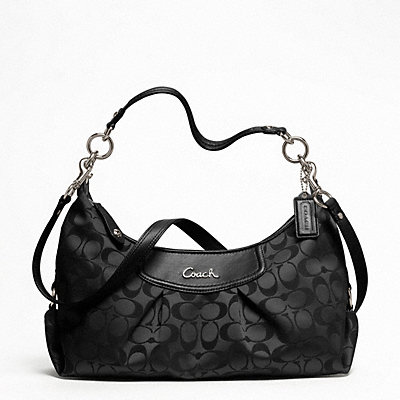 .: F19766 Coach Signature crossbody