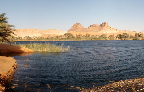Danau Cantik di Gurun Sahara « bebas ketik