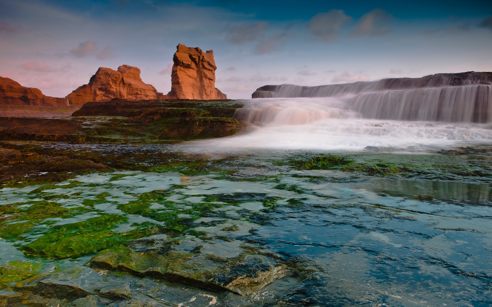 Ragam Wisata dan Kuliner Indonesia: Klayar Beach Pacitan