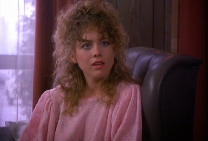 The Bloody Pit of Horror: Howling V: The Rebirth (1989)