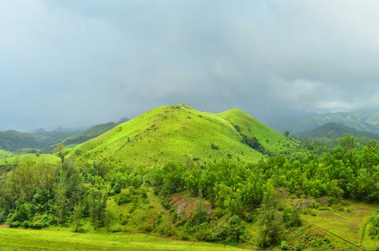 Sharath Hassan A Travelling Photographer: Kudremukh and Lakya Dam ...