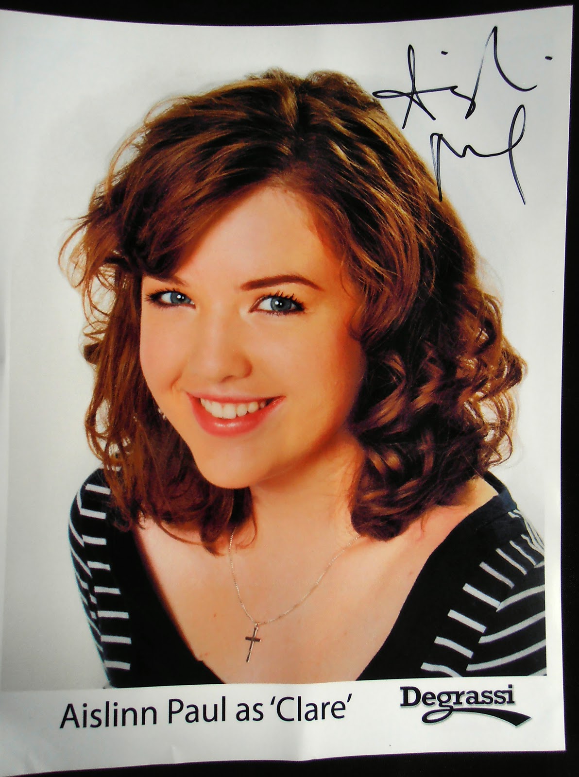 Autographs of celebrities from Leo: Aislinn Paul is a Canadian actress ...