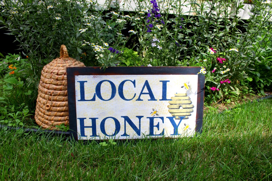 Honey, This is So Cute! Tutorial for Stenciling a Sign