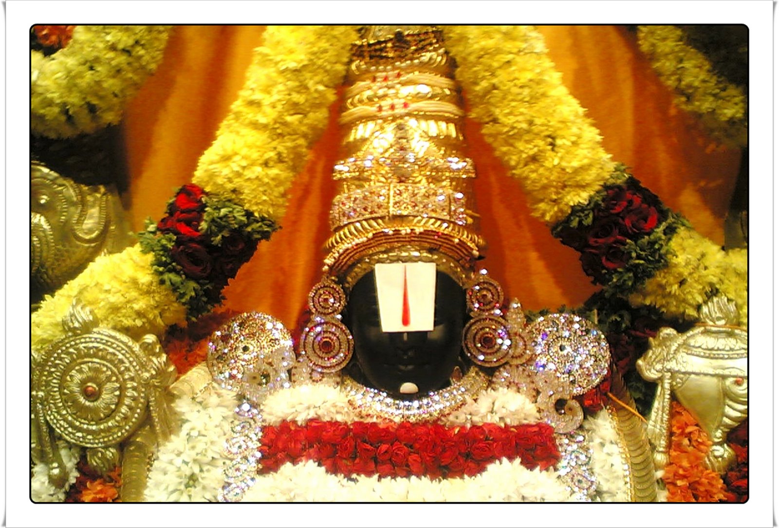 Lord tirumala Venkateswara swamy face with sanku chakrs Pictures images ...