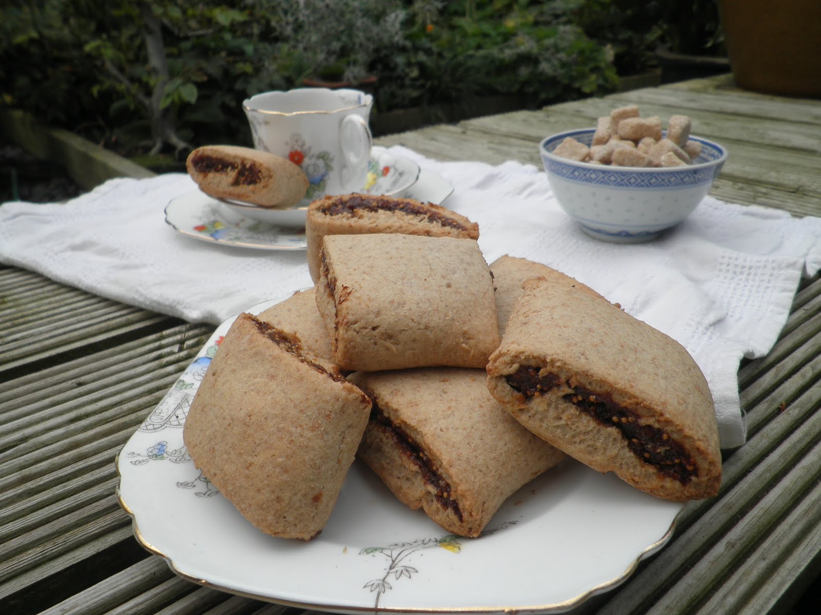 ...With Love and Cake: Fig Rolls Are Great.