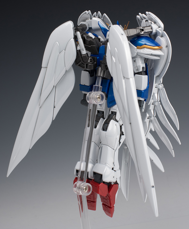 [ Review ] - RG 1/144 - Wing Zero Custom & Drei Zwerg Titanium Finish