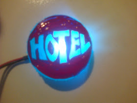 French Model Railway: HO scale faux-neon signs - a success!