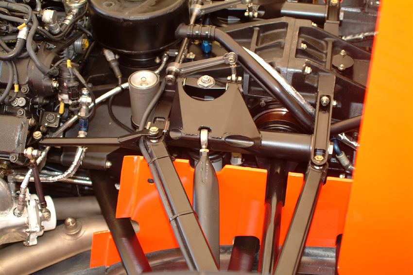 Modern McLaren MP4/4 - Part 1 - SomersF1 - The technical side of ...