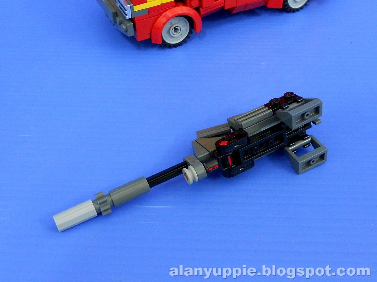 Alanyuppie's LEGO Transformers: LEGO Ironhide and Ratchet Part 1 ...