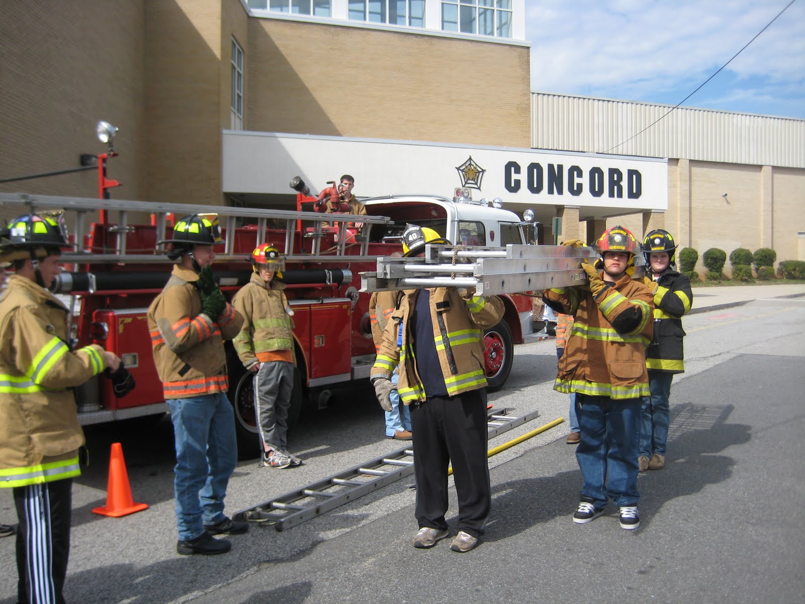 Concord High School Fire Academy: Ladder Practicals with the 35 foot ...