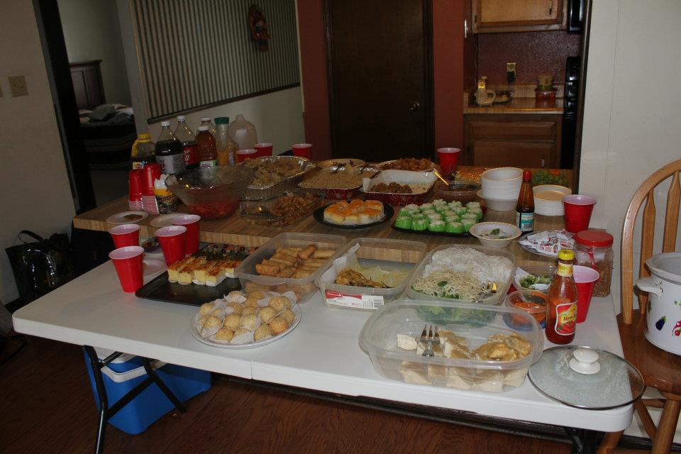 Potluck, Kebersamaan dalam Sepiring Makanan - Dian Restu Agustina's Blog