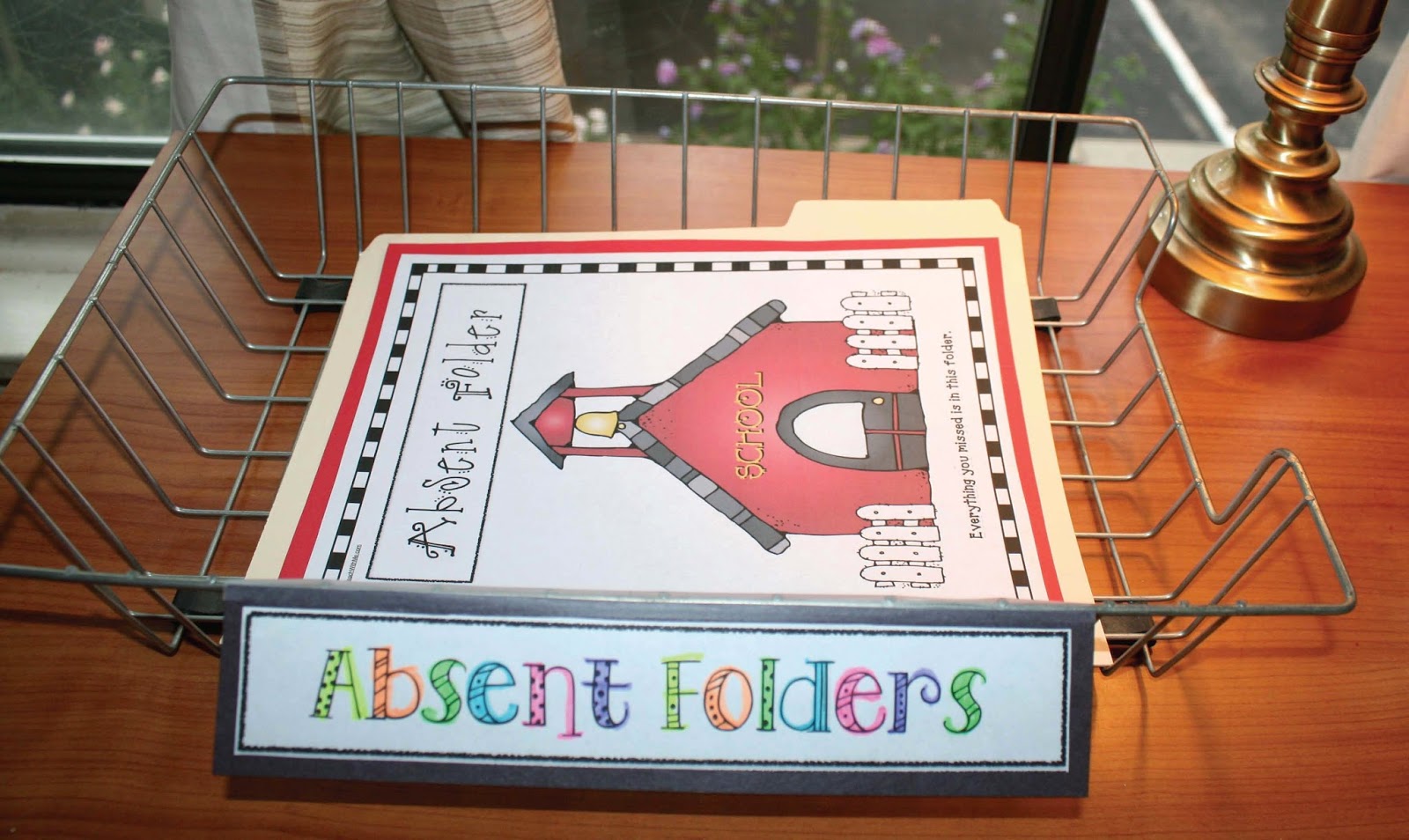 Classroom Management Tip Absent Folders - Classroom Freebies