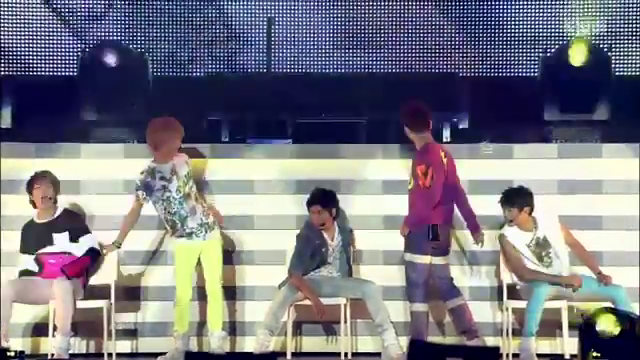 SHinee's First Concert in Japan ( Links ): Experience “SHINee The First ...